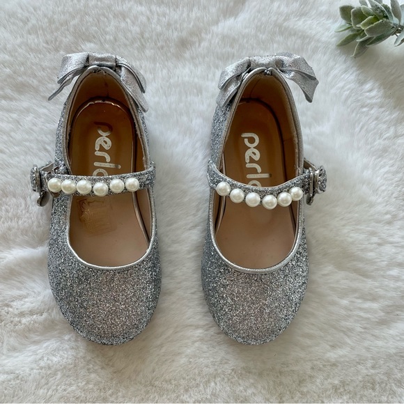 Perla | Shoes | Perla Glitter Bow Flats Silver Size 7523 New | Poshmark